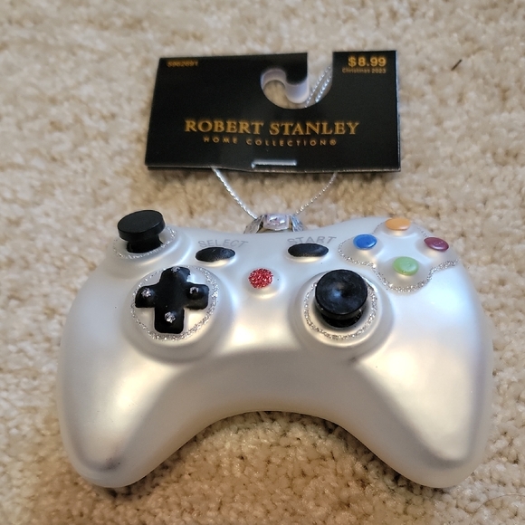 Holiday | Nwt Robert Stanley Blown Glass White Gaming Controller 223 ...